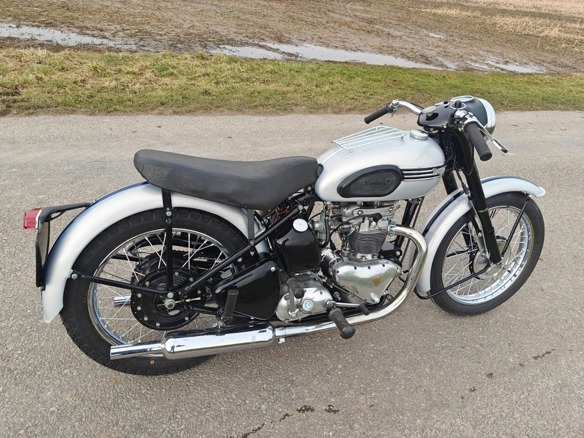 Triumph 1953 T100 Replica Fully rebuild – We Sell Classic Bikes