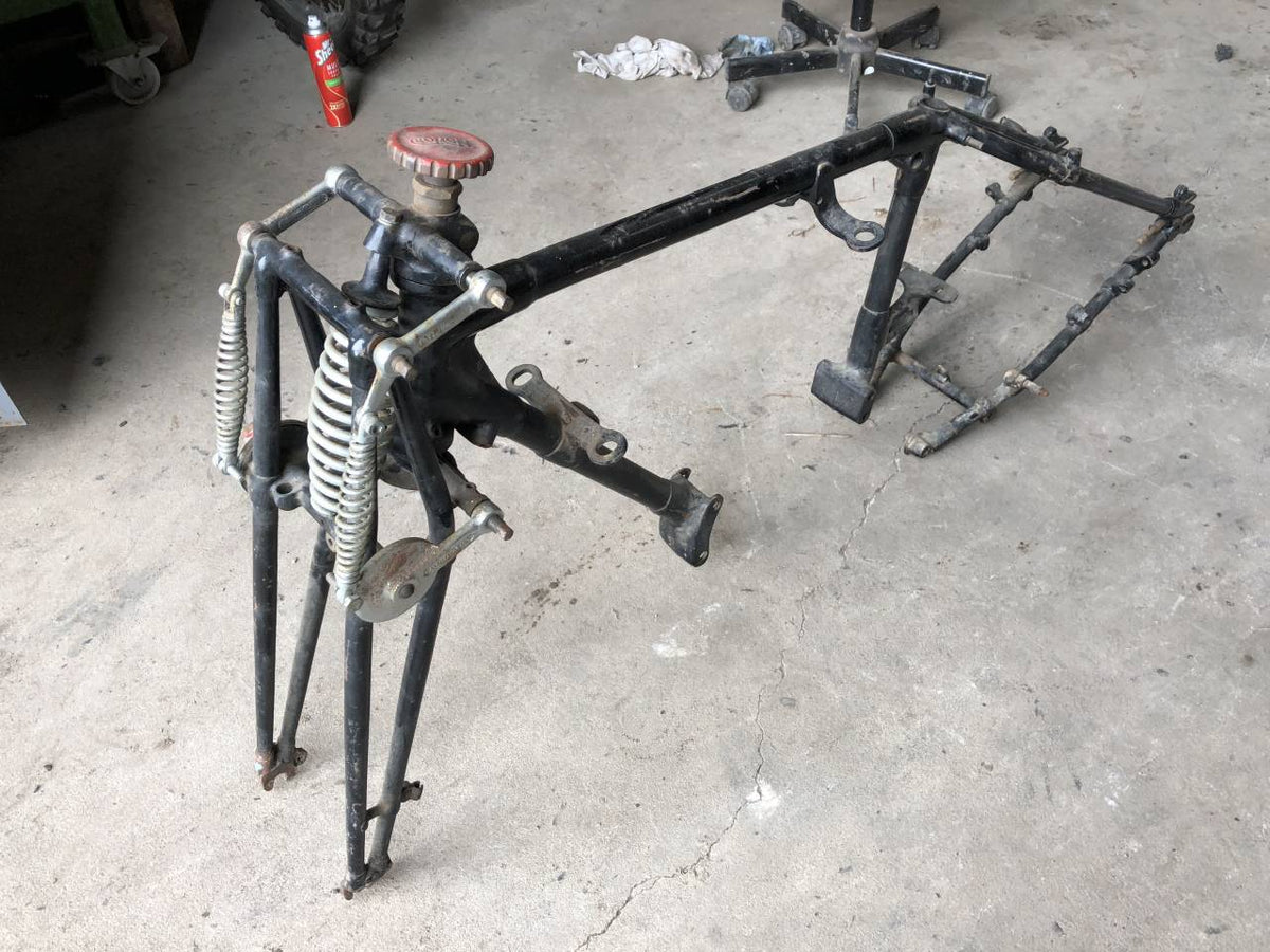 Norton Frame/Forks 1940 – We Sell Classic Bikes