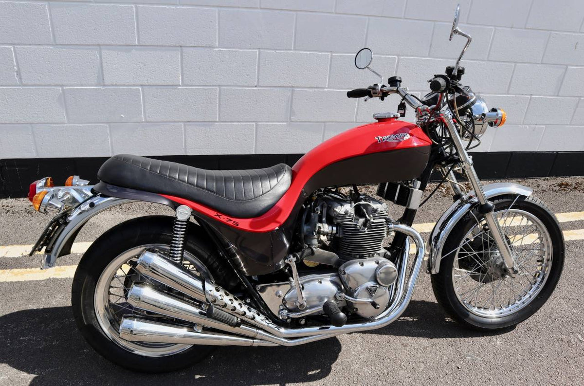 Triumph Hurricane Replica Electric Start 1973 – We Sell Classic Bikes
