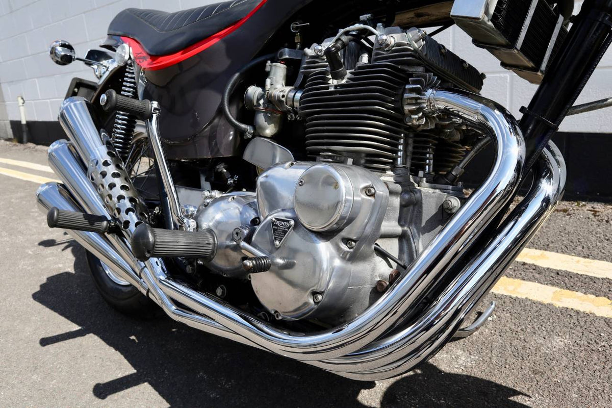 Triumph Hurricane Replica Electric Start 1973 – We Sell Classic Bikes