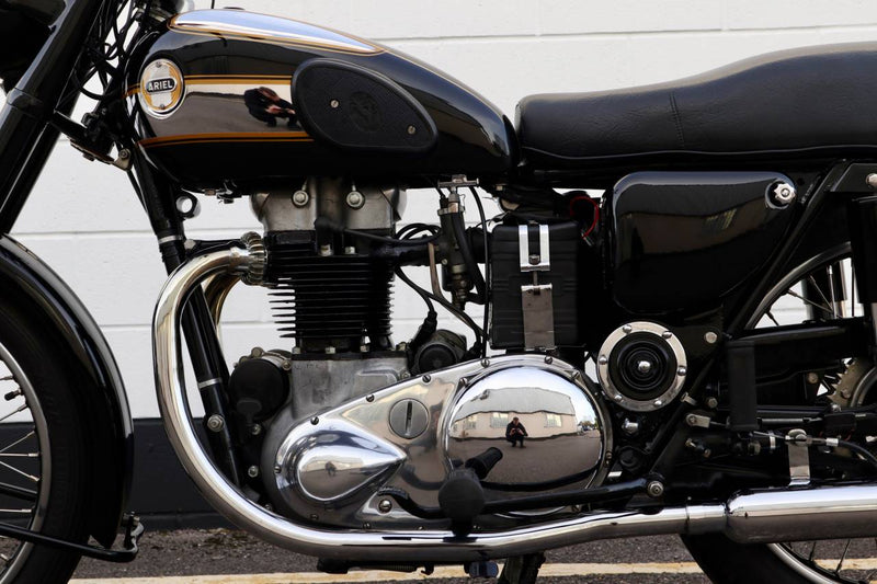 Ariel Huntmaster 1954 – We Sell Classic Bikes