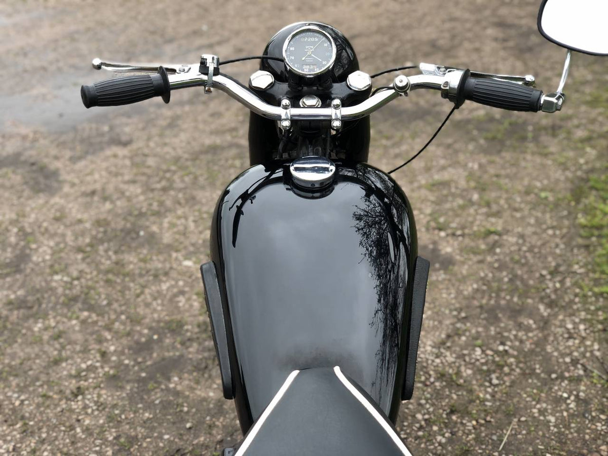 BSA C11 1953 – We Sell Classic Bikes