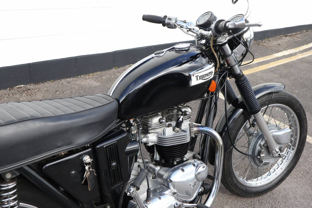Triumph T120V Bonneville 1972 – We Sell Classic Bikes