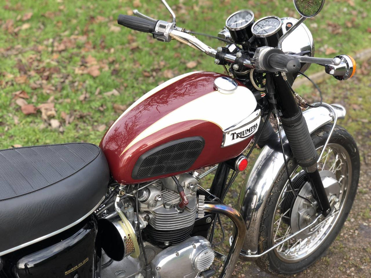 Triumph T100R Daytona 1971 – We Sell Classic Bikes