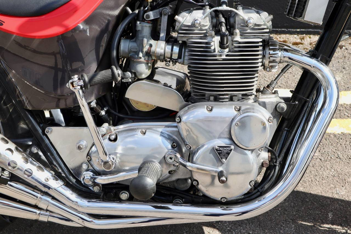 Triumph Hurricane Replica Electric Start 1973 – We Sell Classic Bikes