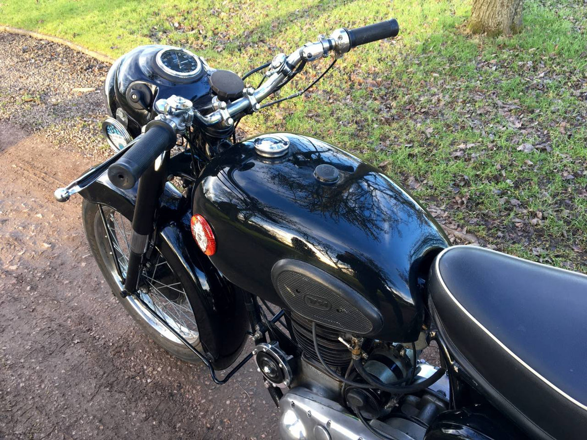 BSA B33 1955 – We Sell Classic Bikes