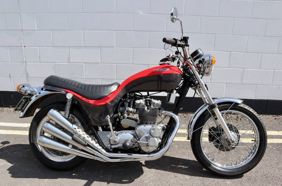 Triumph Hurricane Replica Electric Start 1973 – We Sell Classic Bikes