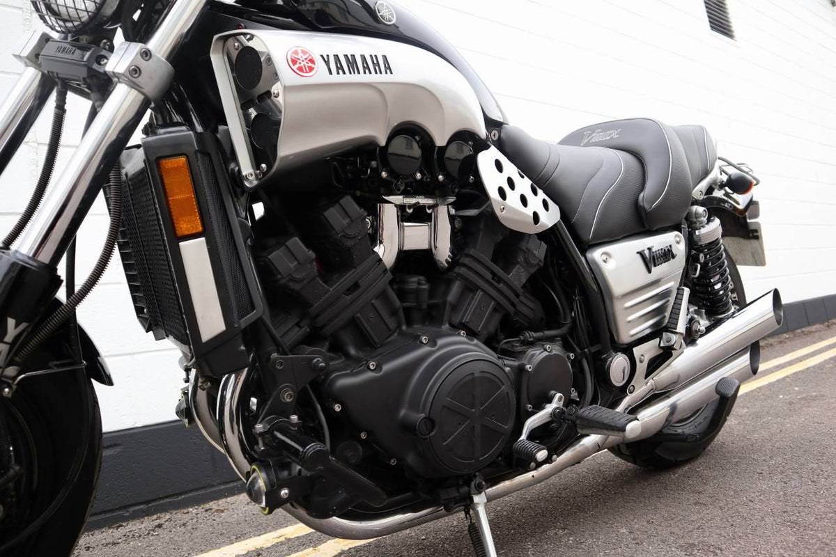 Yamaha VMAX Full Power 1998 – We Sell Classic Bikes