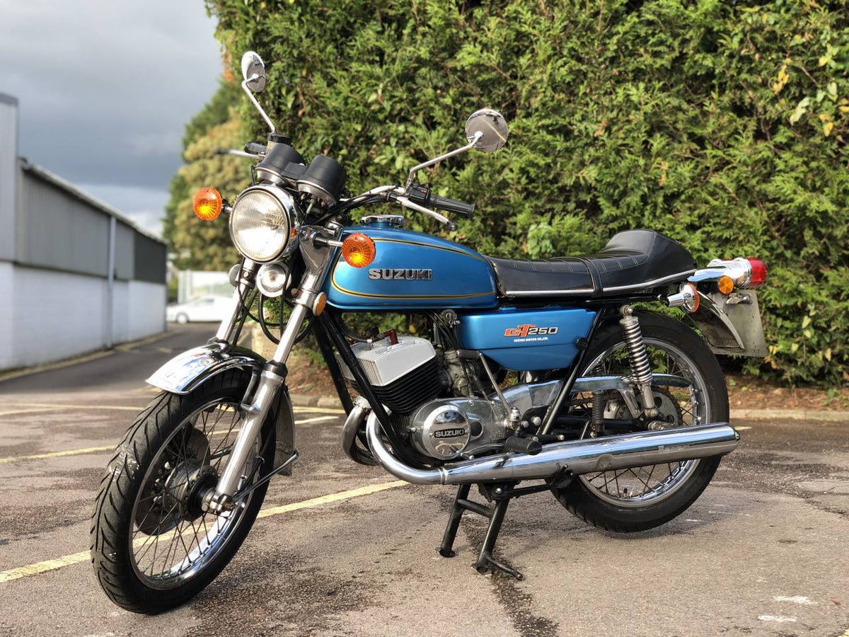 Suzuki GT250 1976 – We Sell Classic Bikes