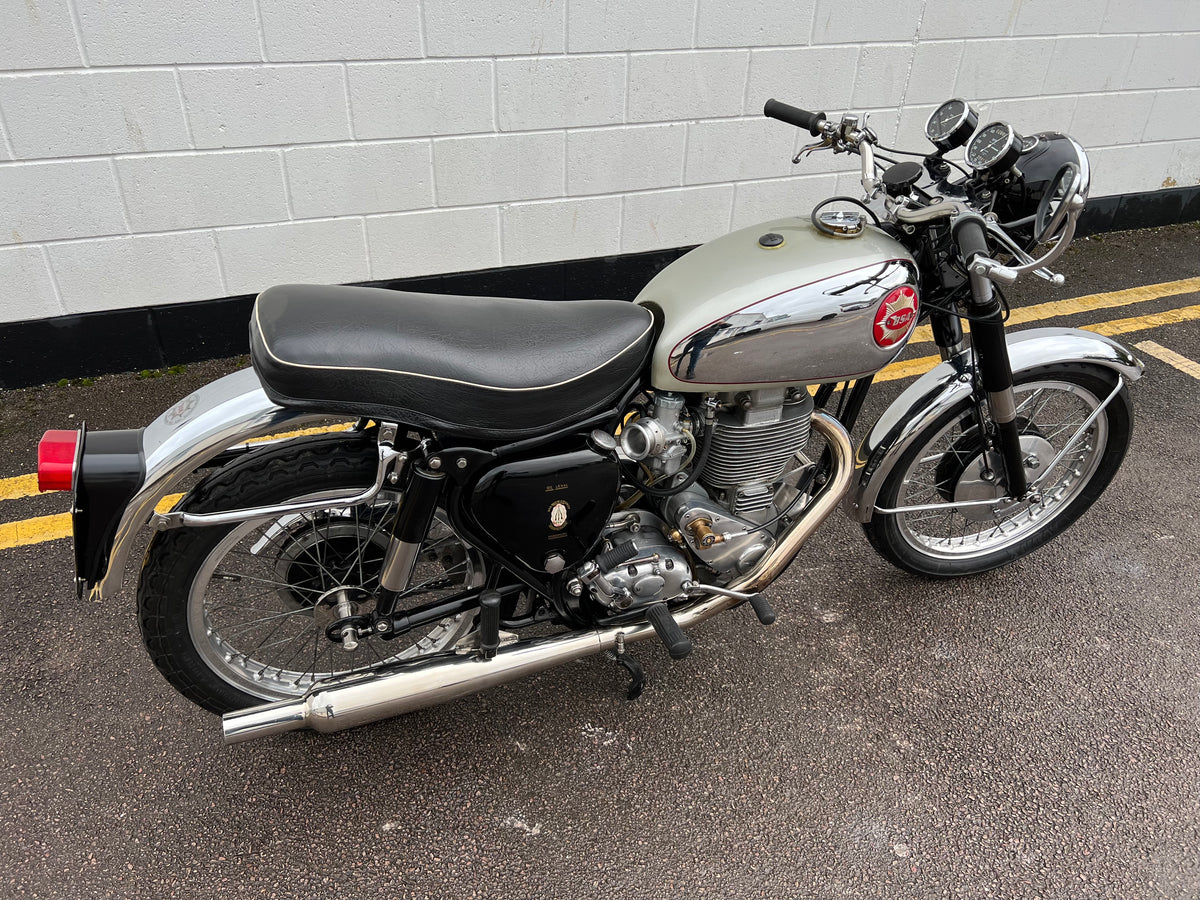 BSA DBD34 Gold Star 500cc 1959 – We Sell Classic Bikes