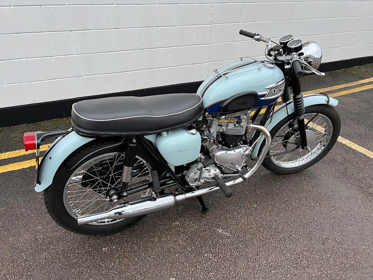 Triumph T120 Pre-Unit Bonneville 650cc 1960 – We Sell Classic Bikes