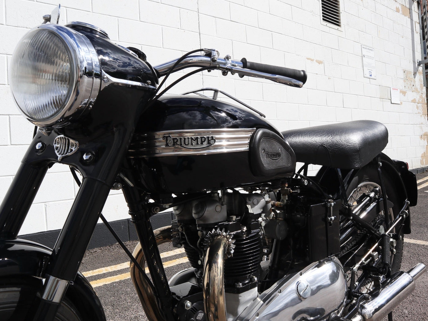 Triumph Blackbird Replica 650cc 1952 – We Sell Classic Bikes