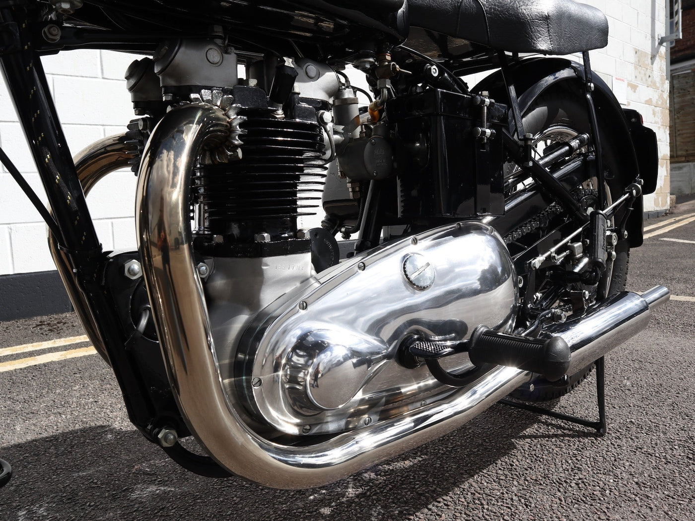 Triumph Blackbird Replica 650cc 1952 – We Sell Classic Bikes