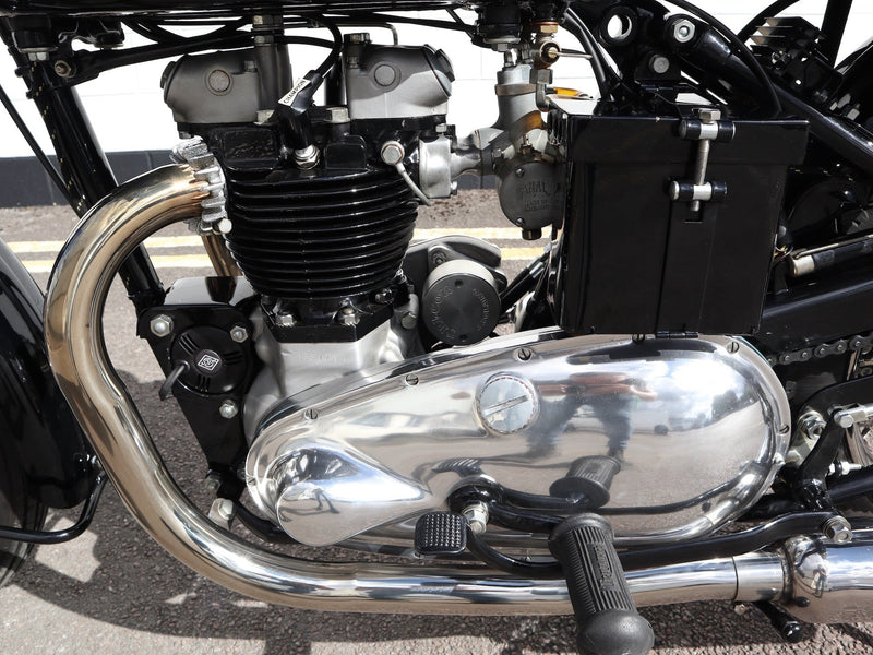 Triumph Blackbird Replica 650cc 1952 – We Sell Classic Bikes