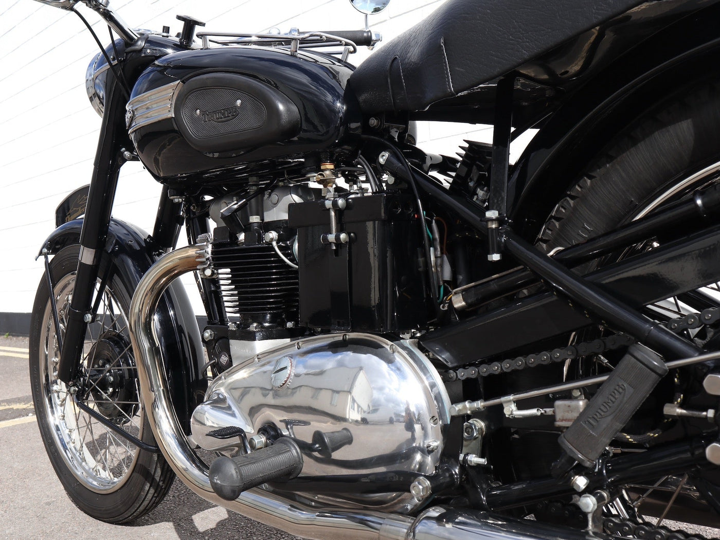 Triumph Blackbird Replica 650cc 1952 – We Sell Classic Bikes