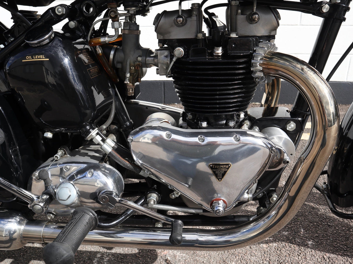 Triumph Blackbird Replica 650cc 1952 – We Sell Classic Bikes