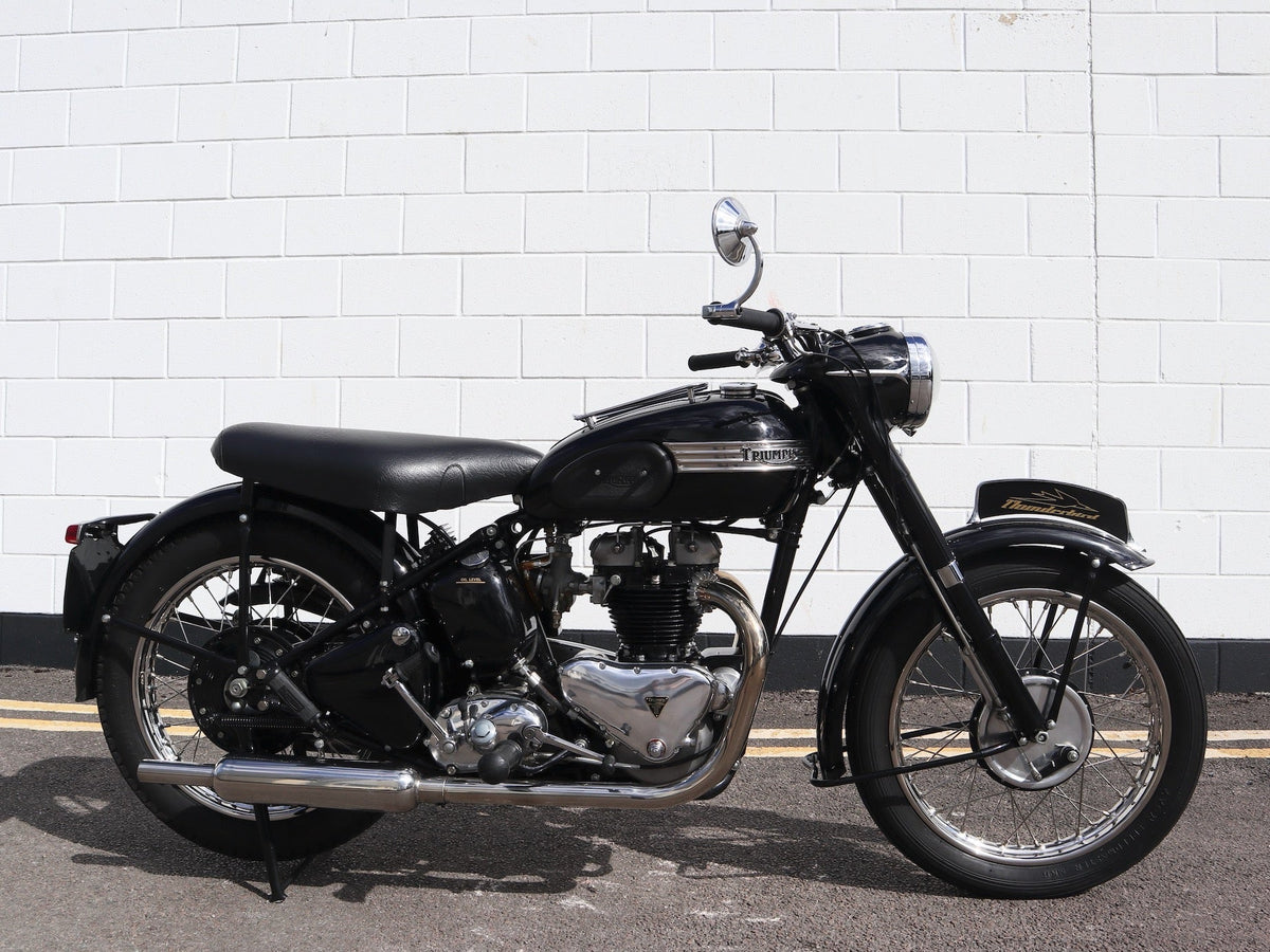 Triumph Blackbird Replica 650cc 1952 – We Sell Classic Bikes
