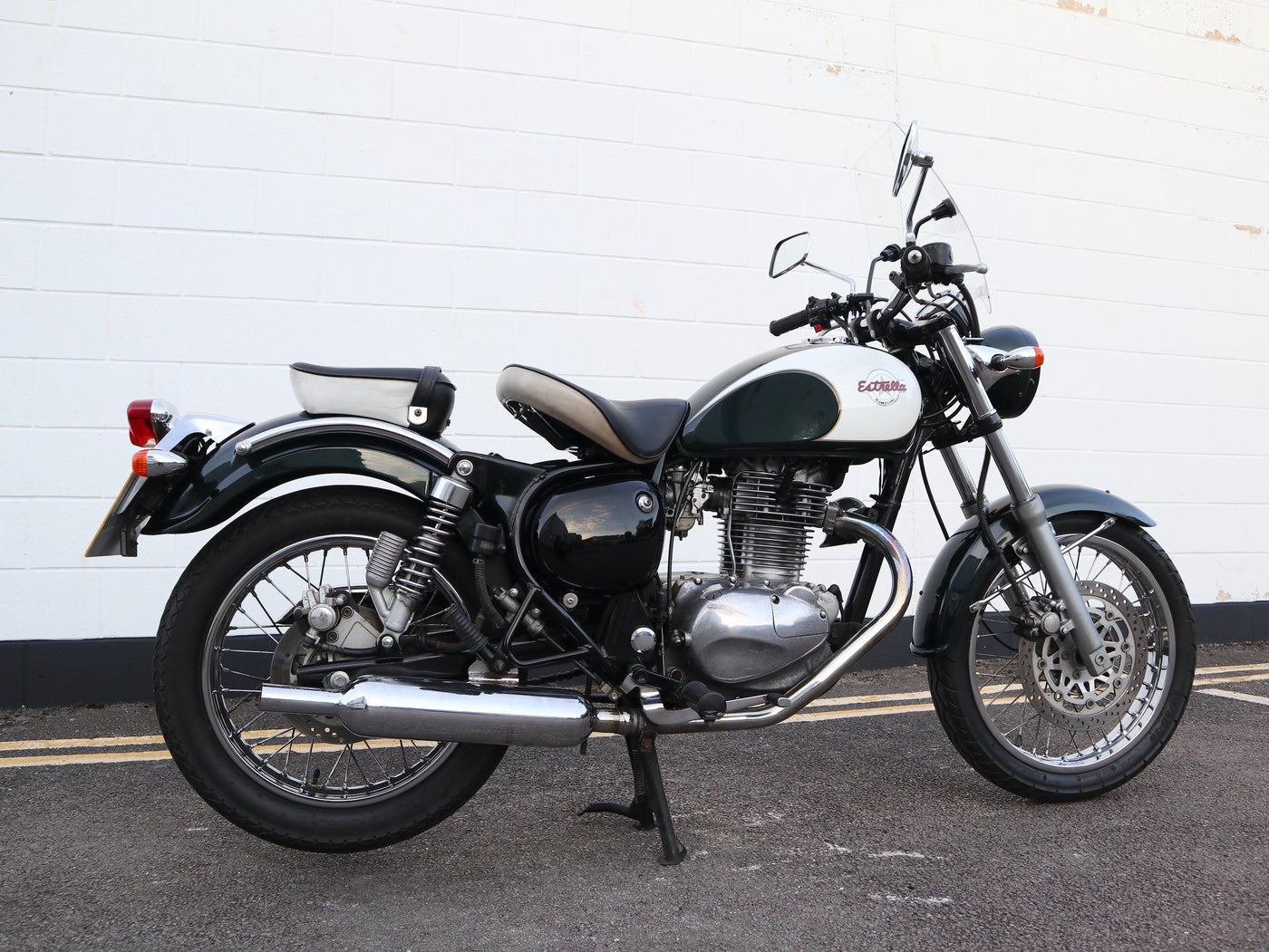 Kawasaki Estrella Retro Classic 250cc 1992 – We Sell Classic Bikes