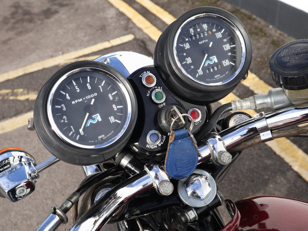 Triumph T160 750cc 1975 – We Sell Classic Bikes